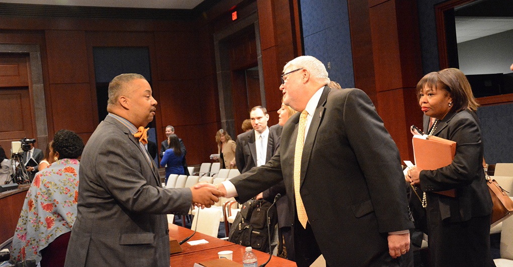 AFGE | Bill Introduced to Give TSA Officers Title 5 Workplace Rights