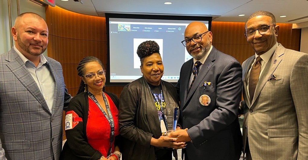 AFGE | AFGE District 10 Wins Top Organizing Award