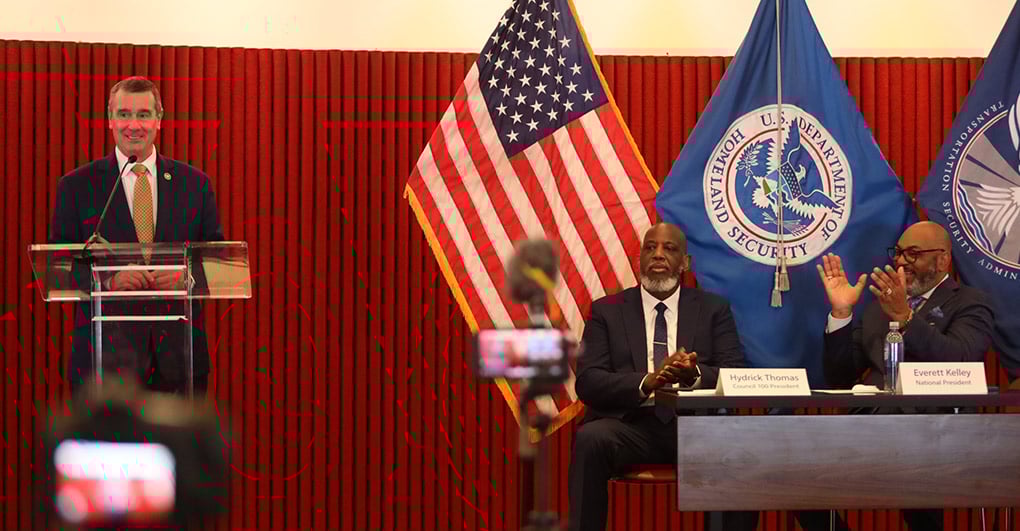 AFGE | AFGE, TSA Sign New Historic Contract